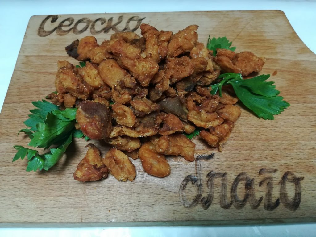 Domaći čvarci 100gr - prirodni domaći proizvodi - Seosko blago